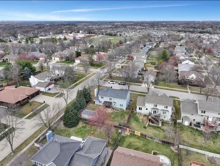 Spacious 6br | Downtown | Great Area - 林肯