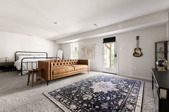 Cozy Basement Studio Apartment W/ A Private Bath - Chester, VA