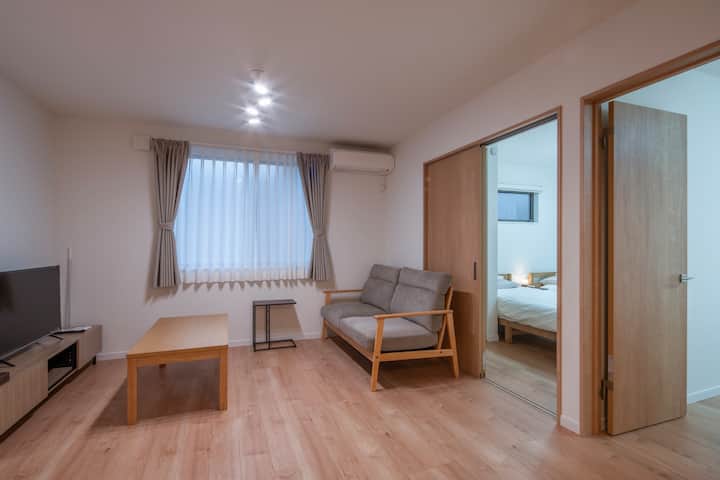 ウィークリーマンションタイプのお部屋で長期滞在にもピッタリ。市内の中心部の静かな住宅街でとても便利。 - Atsugi