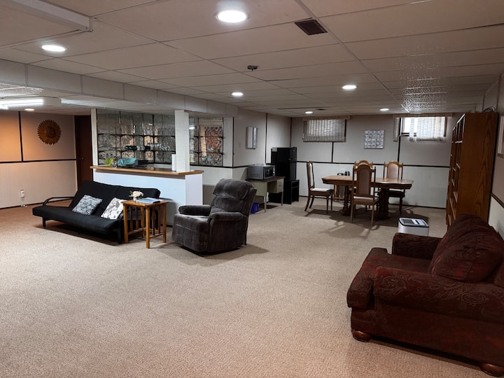 Private Basement Bedroom In Humboldt - Humboldt