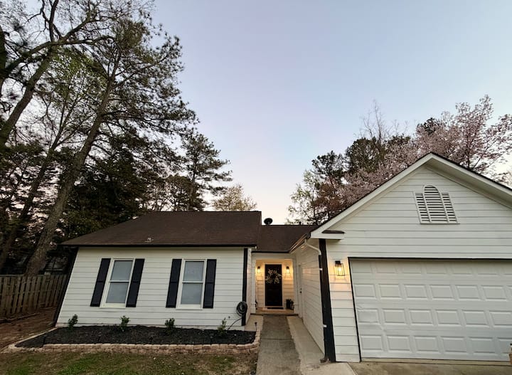 Freshly Remodeled Gem In Norcross - Duluth, GA