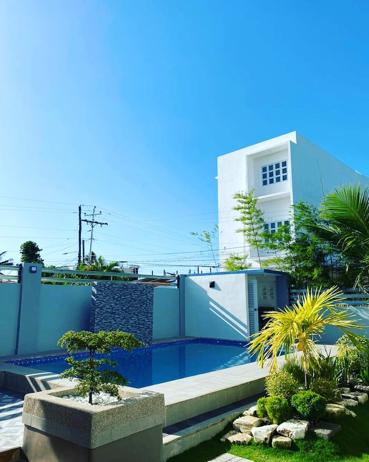 Room At A Private Resort With Pool - Polangui