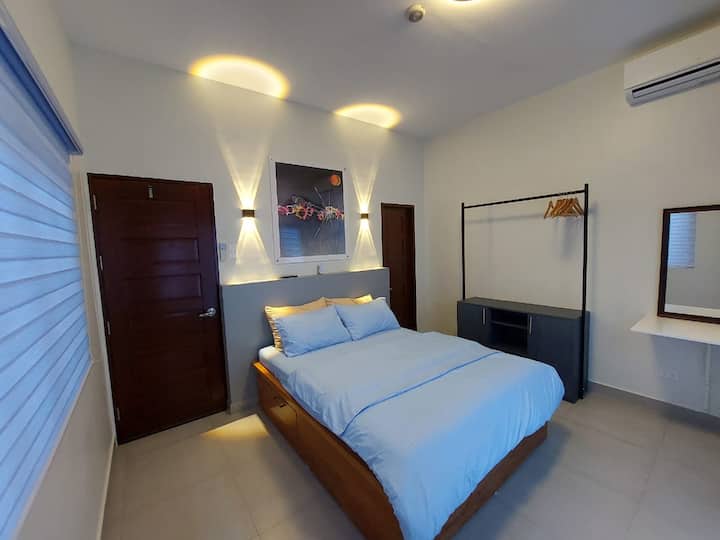 Room At A Private Resort With Pool - Polangui