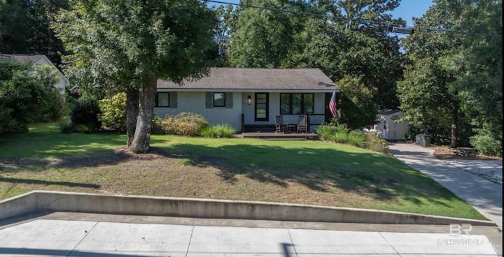 Blueglass Yacht Club - Fairhope, AL