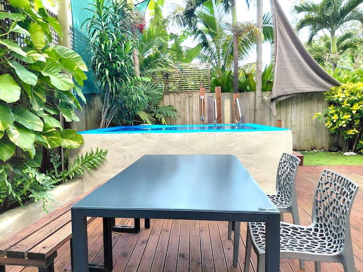 Light-filled 2-bedroom Villa Plunge Pool & Deck - Cook Islands