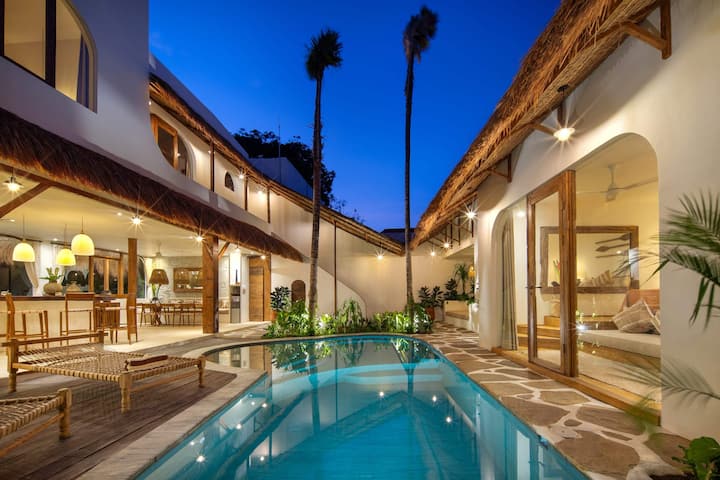 Luxury 3br Mediterranean Villa W/ Bfast & Butler - Bali