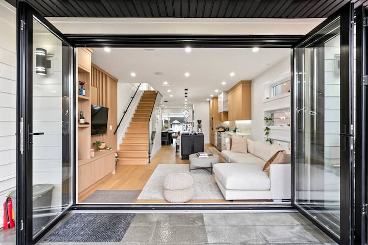 3bd Modern Luxury Family Home | Patio Bbq Lounge - 밴쿠버
