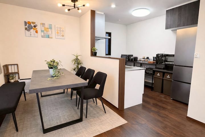 新築一棟貸切/最大6名/駐車6台無料/高速インター3分/駅送迎無料/東京駅30分/添寝10歳迄無料 - Kawaguchi