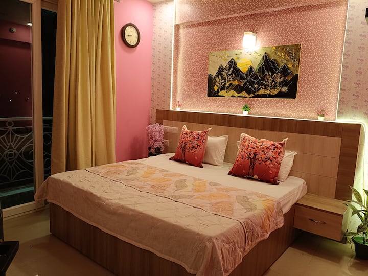 Luxe Retreat Near Prem Mandir By Ramya Stays - Vrindavan
