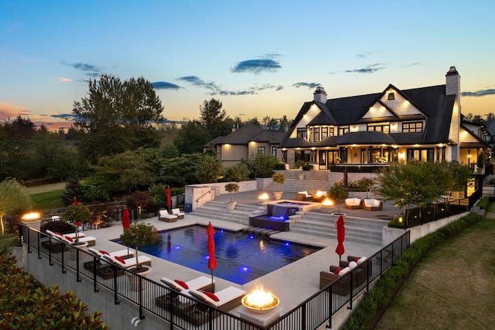 Grand Luxury Estate | Weddings, Events & Retreats - Langley