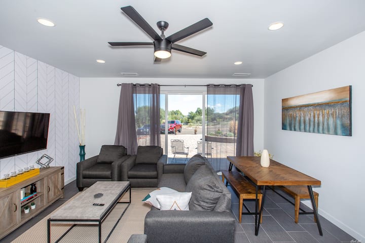 Cottonwood Retreat | 3 Units | Unit B - Jerome, AZ