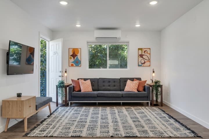Brand New | Bright Modern Unit | Ac In Every Room - Gardena, CA