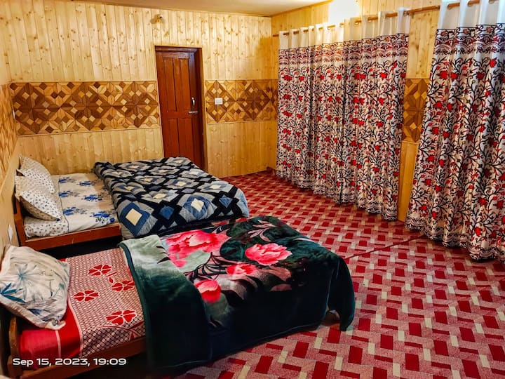 Clean Rooms Homestay W/ Wifi & Tvs, Jammu - Pahalgam