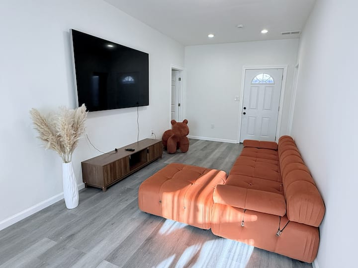 Spacious 4br Home Parking For 3 Fully Fenced Yard - Livermore