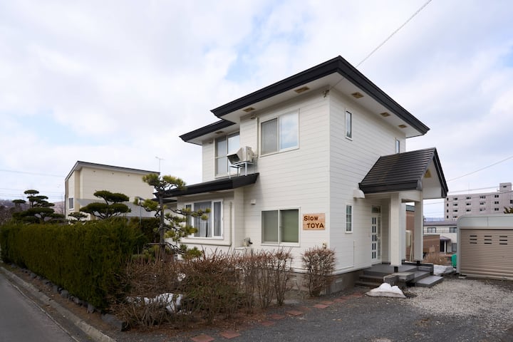 Lake Toya Onsen | Private House | 8 Guests - Date