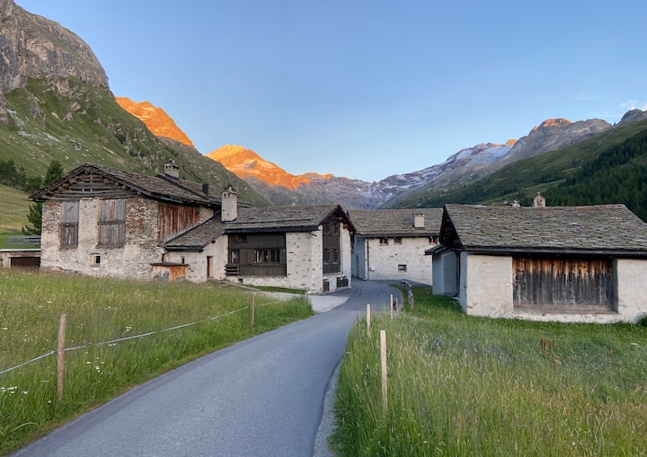 Chesa Corado – Rückzug Im Fextal Auf 2000 M ü. M. - Chiesa in Valmalenco