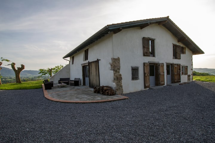 Maison De Charme Isolée Entre Mer Et Montagne - Saint-Pée-sur-Nivelle