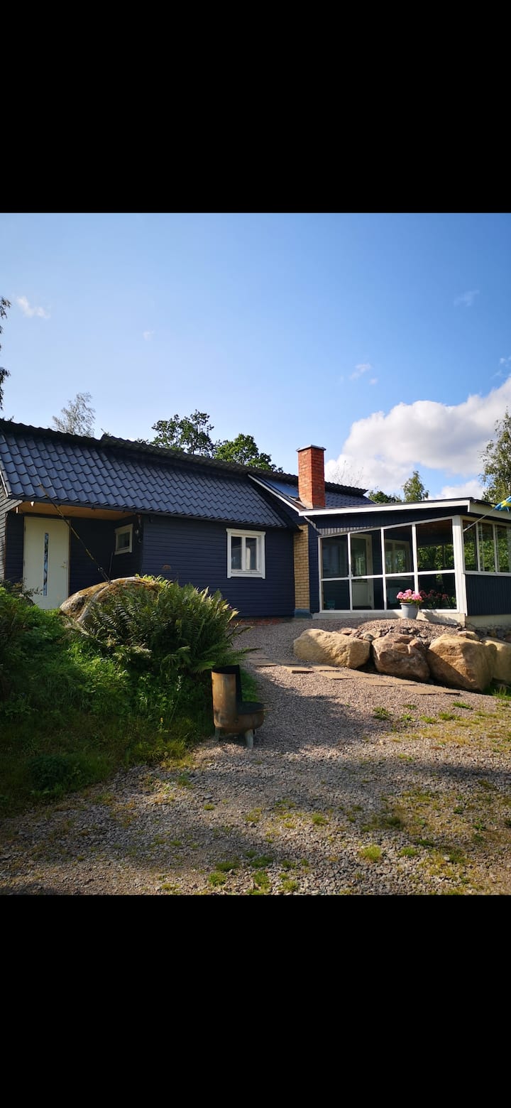 Trollberga , Som Ligger På Landet, Nära Samhället - Kisa