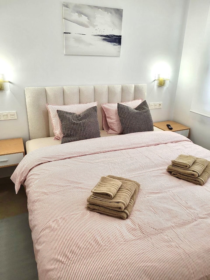 Brand New Luxury Suite 70m² With Pool By The Sea - Torrevieja