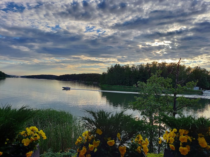 Merenrantamökki Turun Saaristossa - Naantali
