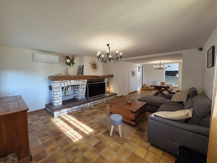 Charmant Gîte Au Calme – Piscine Partagée - Pont-Saint-Esprit