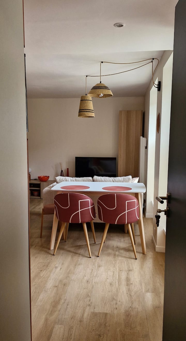 Studio Cosy, Au Calme, Centre Historique De Senlis - Senlis