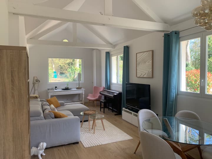 Maison Dans Jardin Boisé - Chantilly