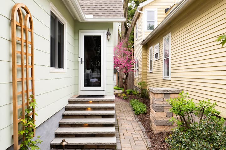 Renovated Luxury Retreat House Near Ur & Highland - Rochester, NY