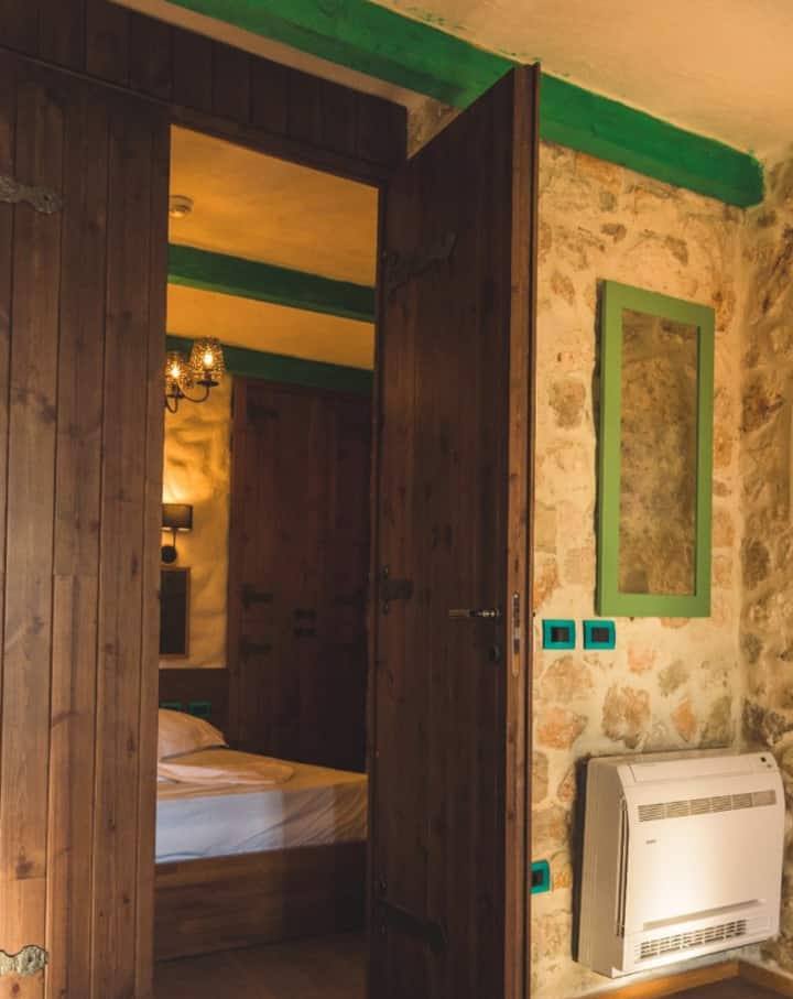 Roots - Duplex Apartment - Old Village Dhermi - Dhërmi