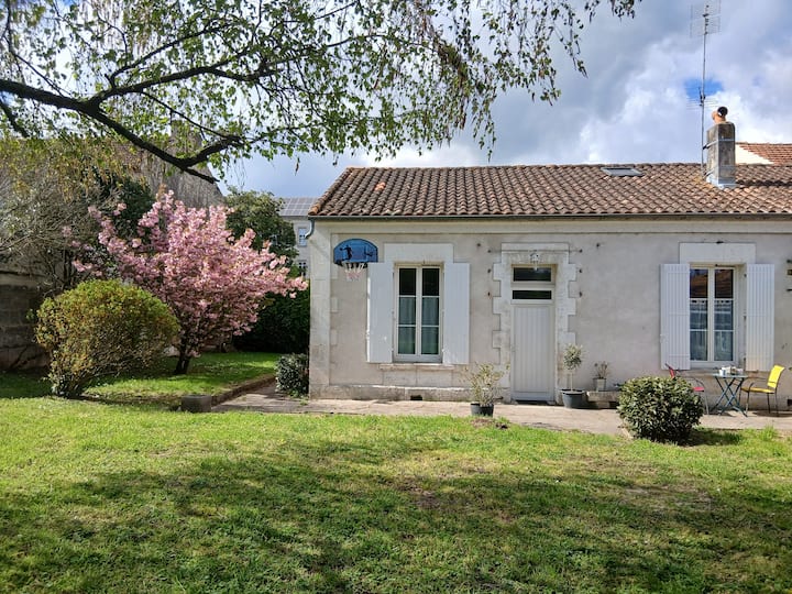 Maison Entière à 2 Mns Du Centre Ville D'angoulême - Angoulême
