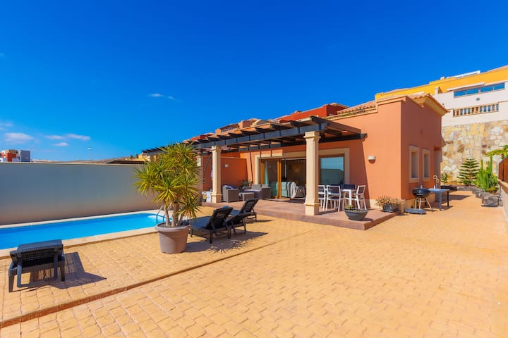 Villa With Pool, Luxury Scape In Caleta De Fuste - Fuerteventura