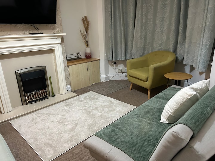 5 Bed, 2.5 Bath House In Kettering - Kettering