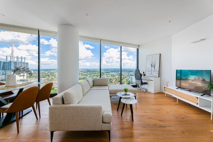 Prime Location| Sky View| 2bed 2bath| Free Parking - Parramatta
