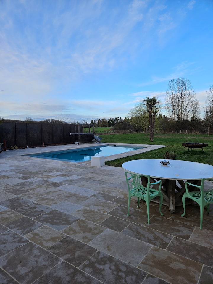 Villa éLégante Avec Piscine - Campagne Tourangelle - 