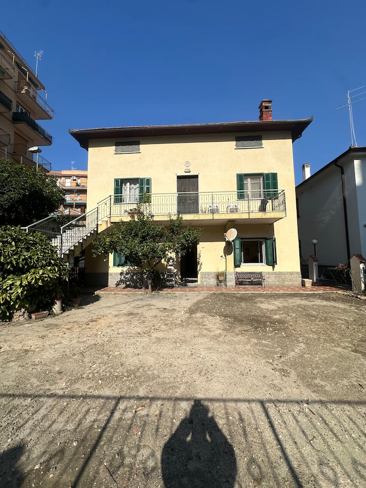 Casa Al Mare Con Giardino E Parcheggio - Loano