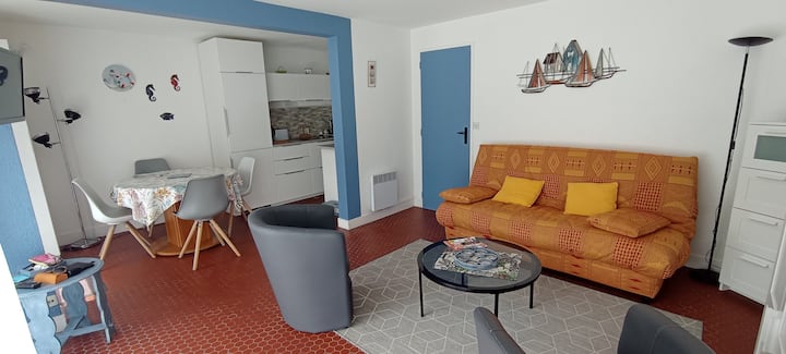 Appartement Type 2, Rdc, Avec Terrasse. - Baden, France