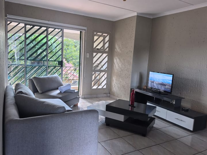 The Perfect Getaway Haven In The South Of Joburg! - Johannesburg South