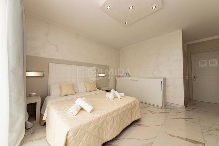 Riviera Luxury - Camera 3 - Torre Lapillo