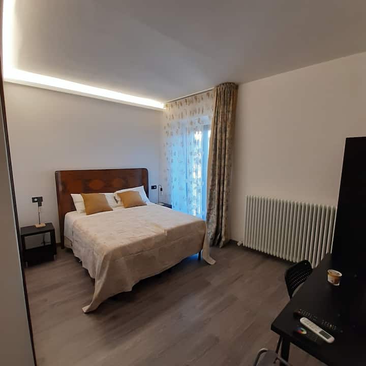 Angela's House - Camera Matrimoniale Deluxe - Sulmona