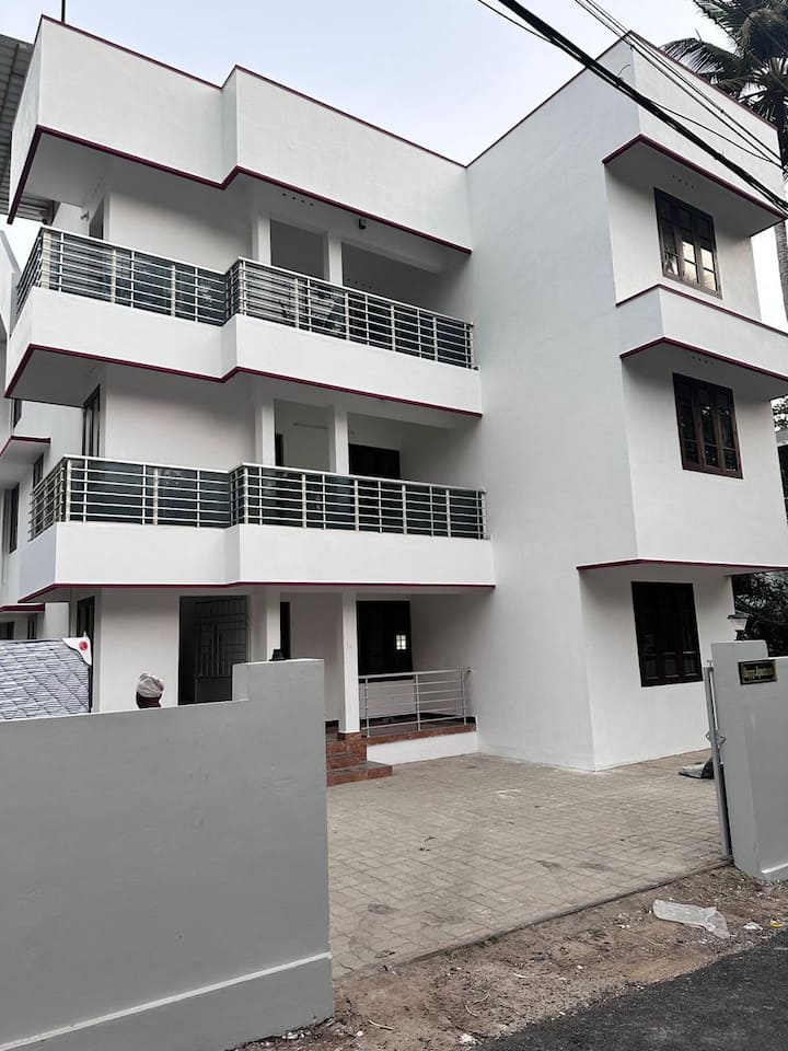 Trivi Homestay Full Apartment In Kovalam - Kovalam