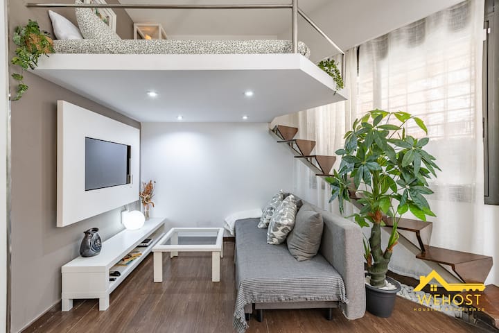 Elegante Loft Con Altillo Y Diseño Moderno |Centro - Sabadell