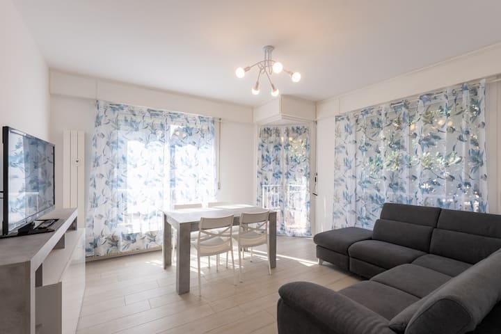 Les Fleurs Pool Residence - Vintimille