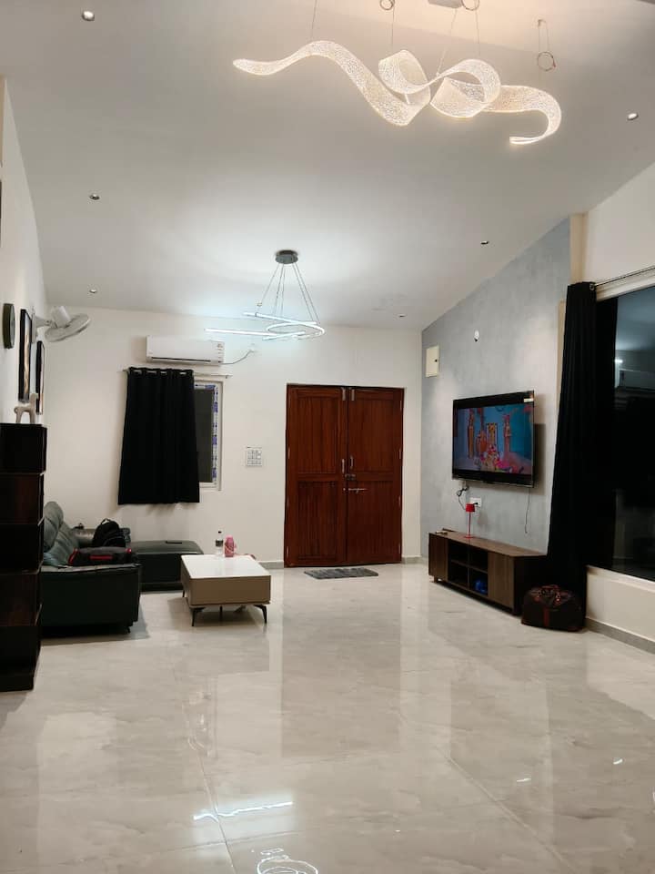 Cherish Farm Stay: Nature, Pool, Luxury Rooms, Bbq - Medchal