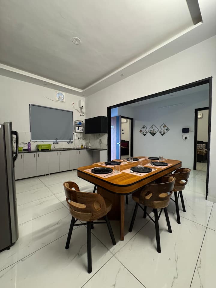 4bhk Cozy & Luxury Villa - Zirakpur