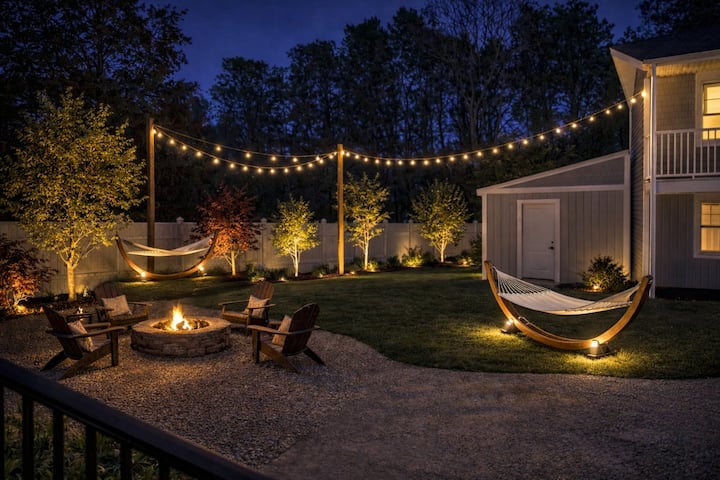 Dennis Port Surf Club Hotel - Cozy King Room - Harwich, MA