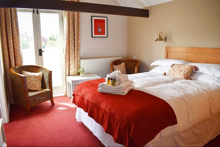 The Roebuck Inn Country Inn, Farm Shop And B&b - Uckfield