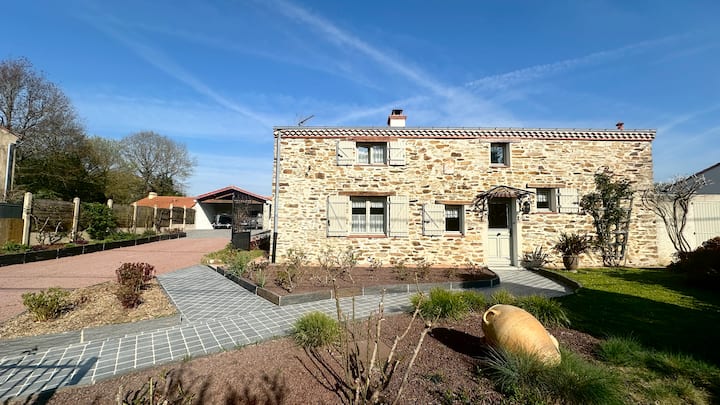 L'écurie Du Cerisier - Maison De Charme - 6 Pers - Arc en Ciel - Couëron