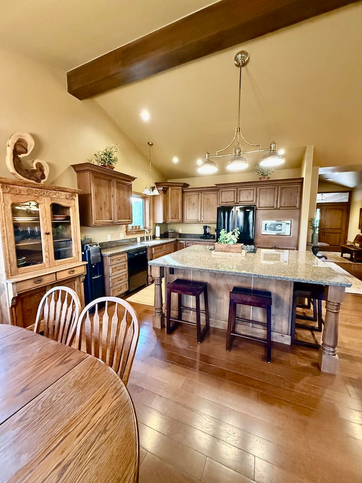 Creekside Escape Near Aspen On 5+acres W/turkeys - Carbondale, CO