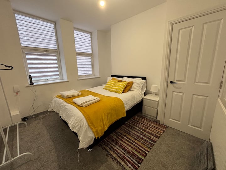 1br Ground Floor Apt Wifi/parking - Northampton