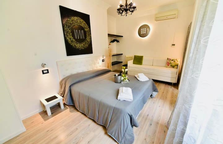 L’hotel Okinawa è Una Raffinata Struttura. - 里米尼